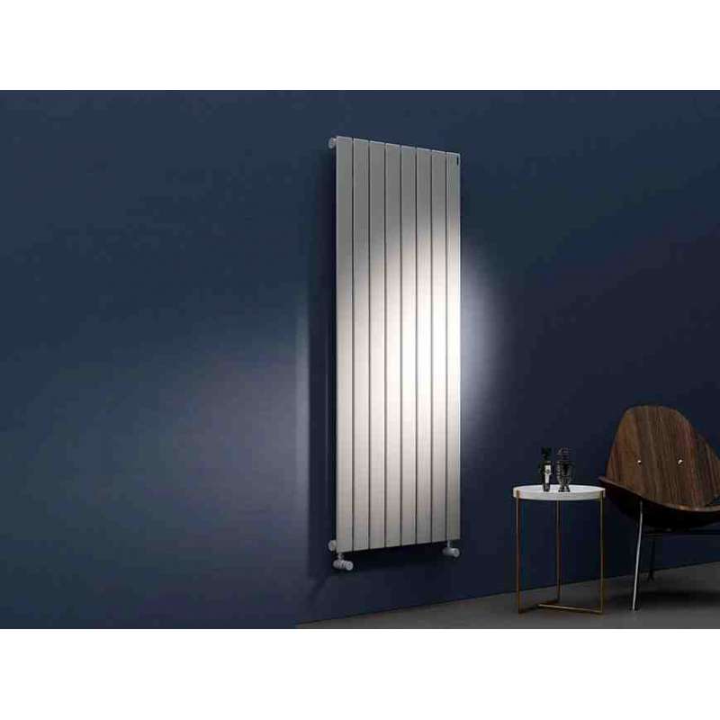 Tubes Radiatori PLAIN Grzejnik dekoracyjny pionowy z ciepłą wodą